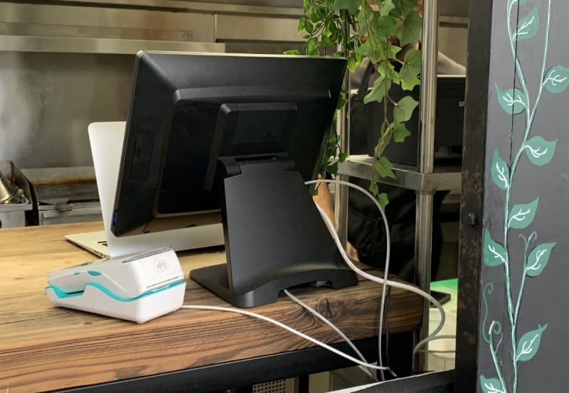 SumUp vs Dojo: which card machine package is better?